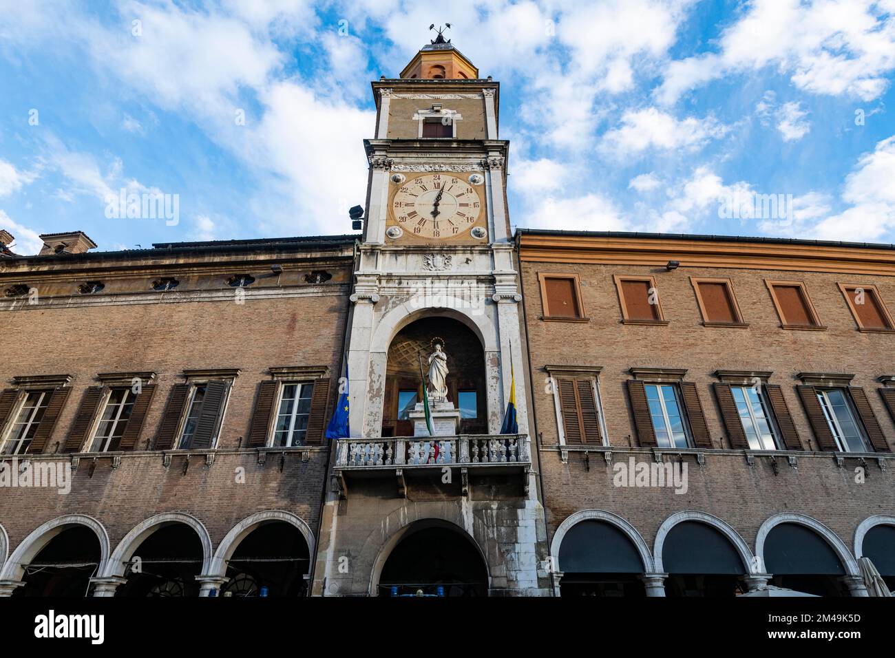 Modena city hall hi-res stock photography and images - Alamy