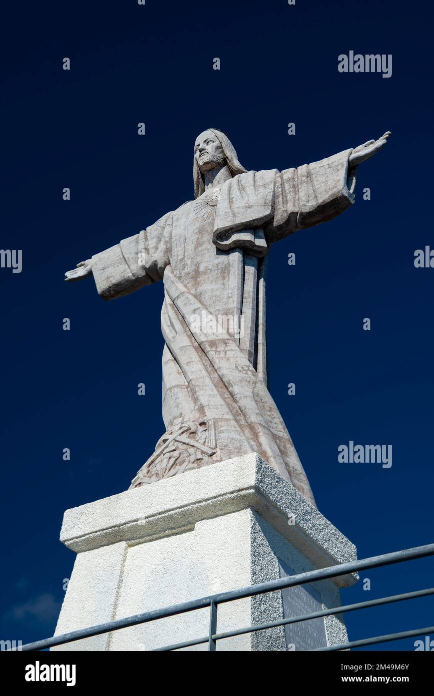 Statue christ madeira hi-res stock photography and images - Alamy