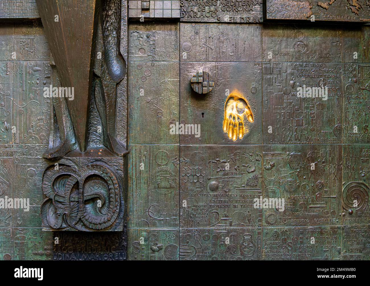 Artfully designed gate in the Palau del Lloctinent, Placa del Rei ...
