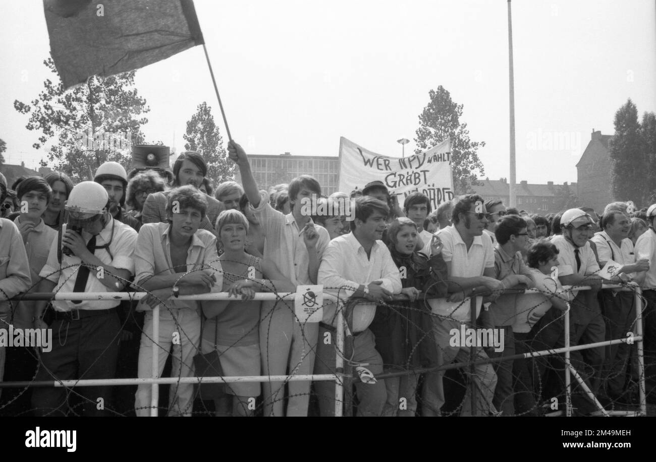 In the election campaign for the 1969 Bundestag elections, the neo-Nazi ...