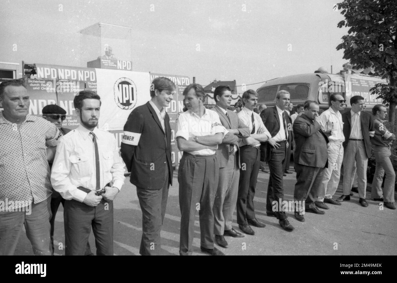 In the election campaign for the 1969 Bundestag elections, the neo-Nazi ...