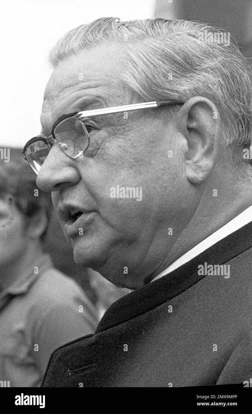 The Sudeten German Day, here in Nuremberg on 1. 6. 1971, was a mixture ...