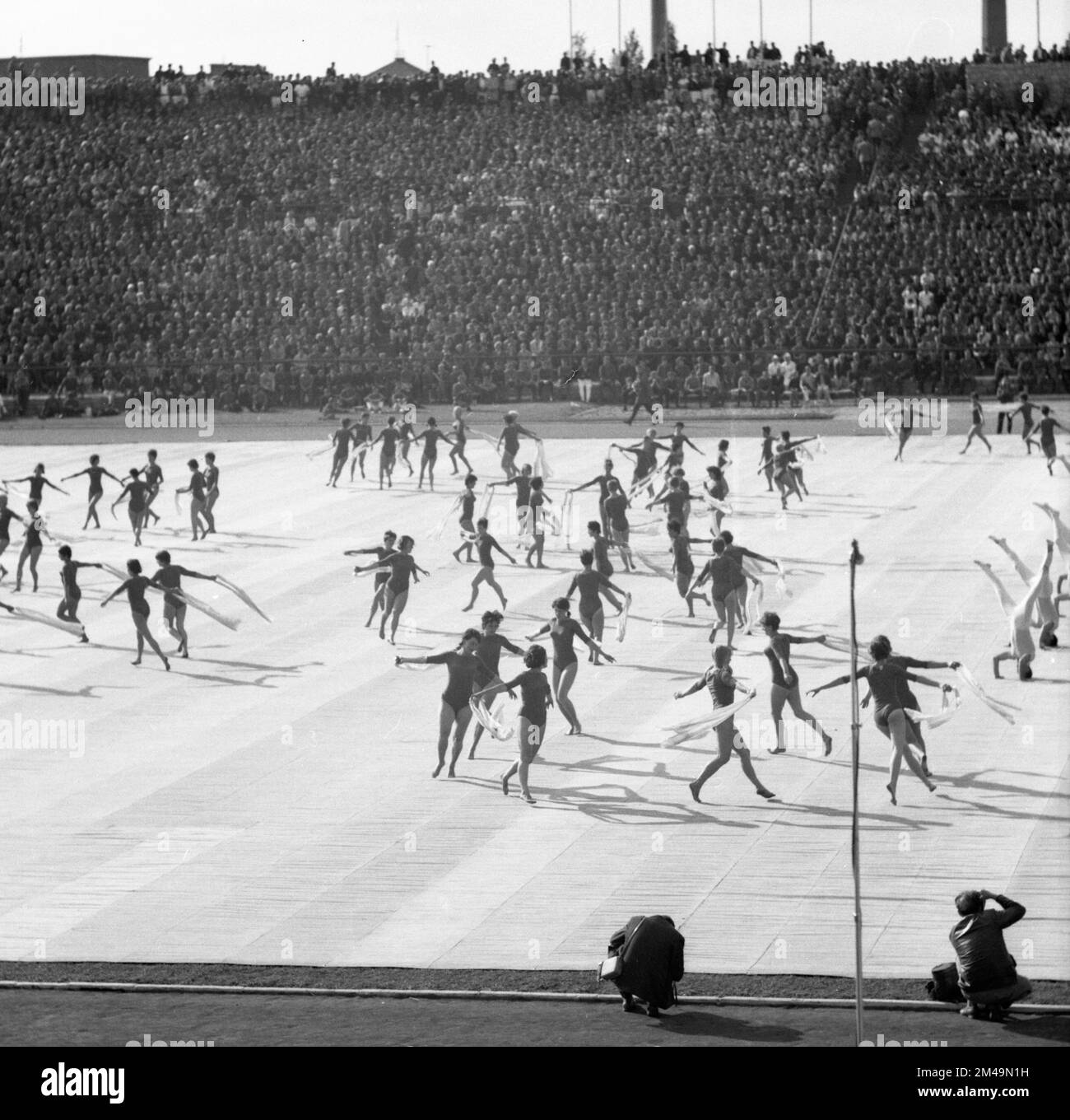 The picture was taken between 1965 and 1971 and shows a photographic ...