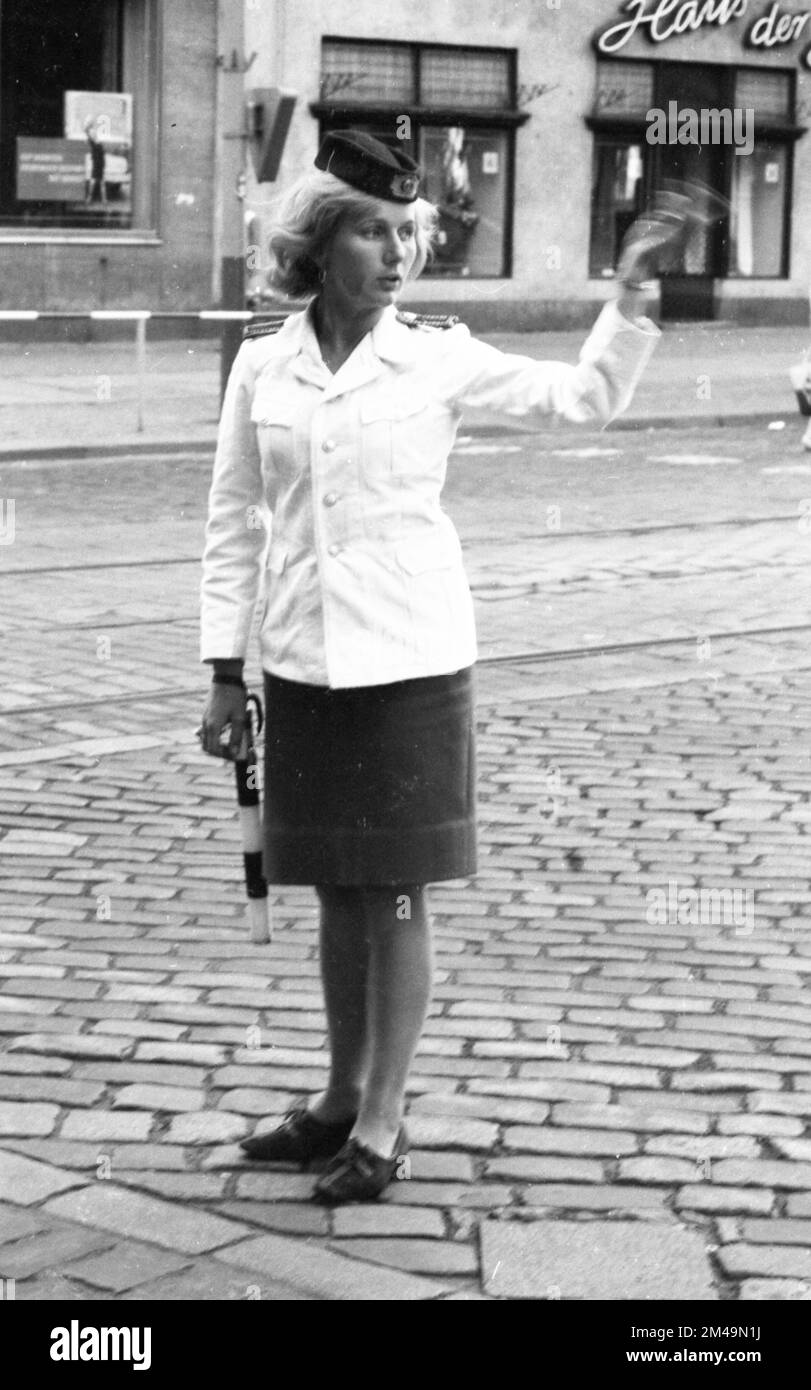 The picture was taken between 1965 and 1971 and shows a photographic ...