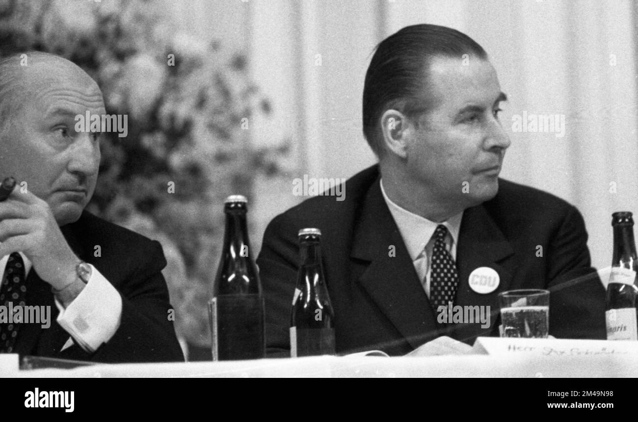 With the slogan Sicher in die 70er (Safe into the 70s), the CDU entered ...