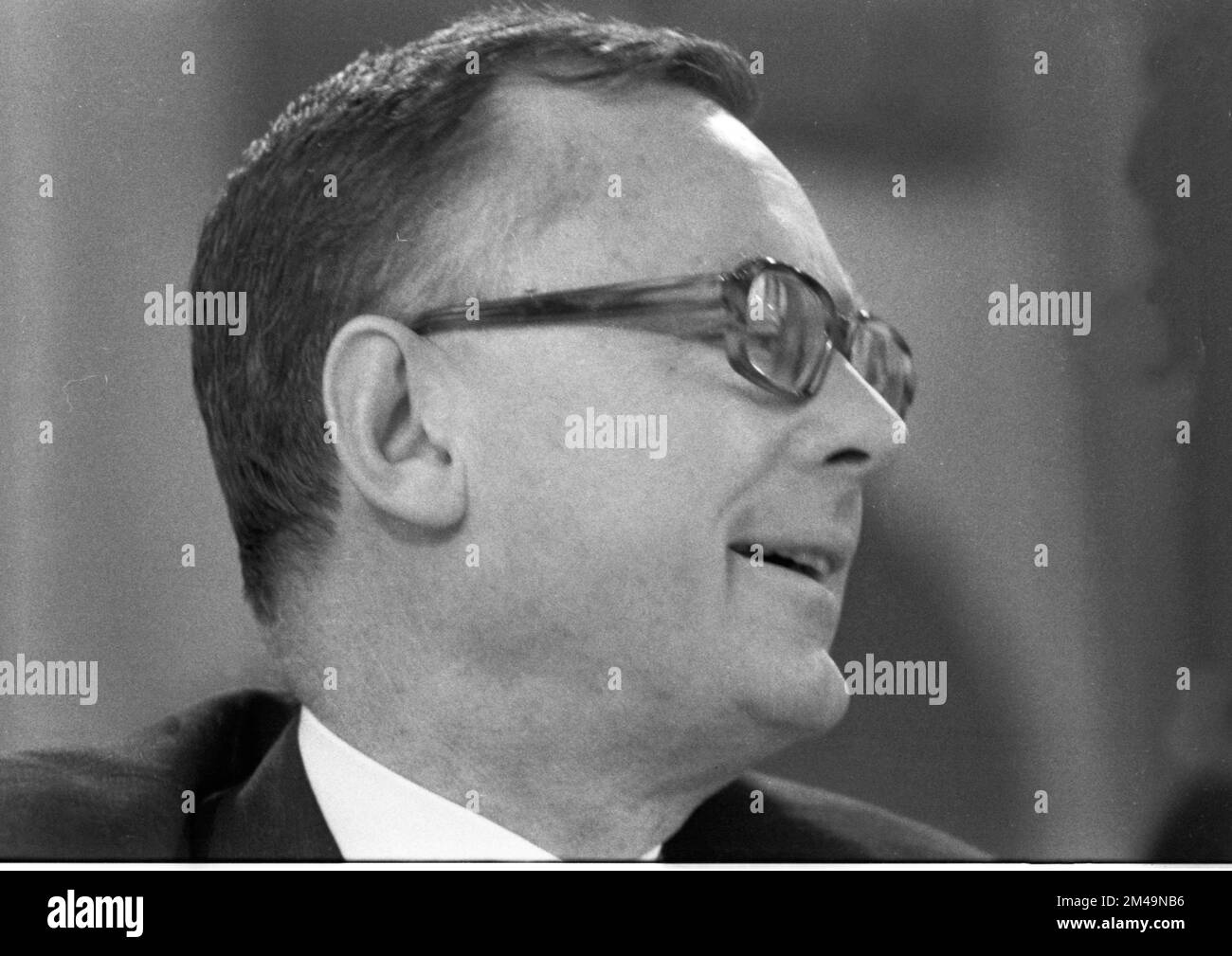 The SPD held its party conference in Bad Godesberg from 16 to 18 April ...