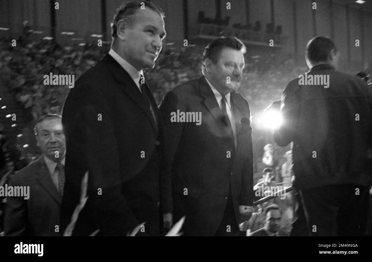 The head of the CSU, F. J. Strauss, also came to the Gruga in Essen ...