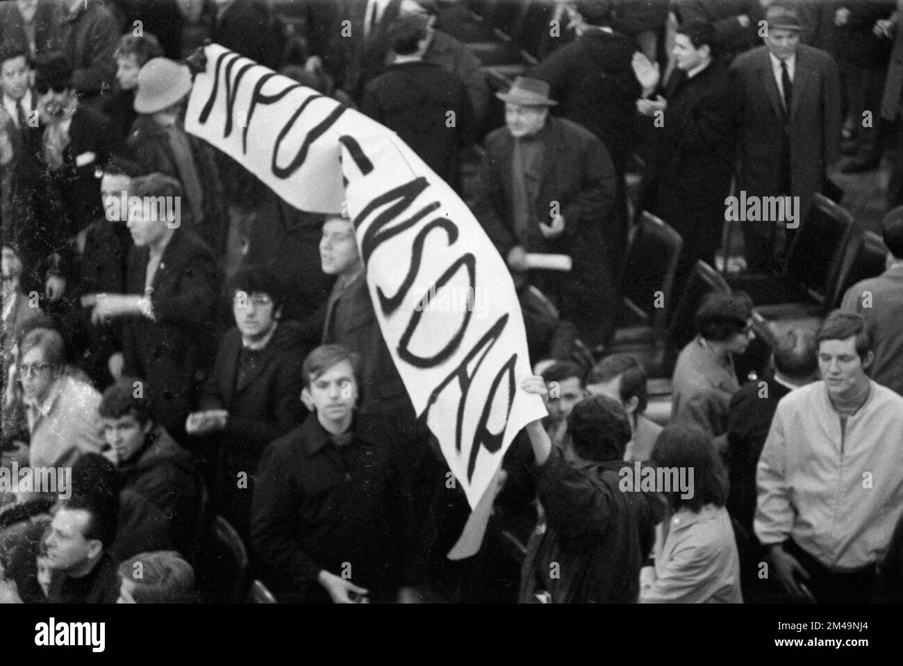 The election campaign of the radical right-wing National Democratic ...