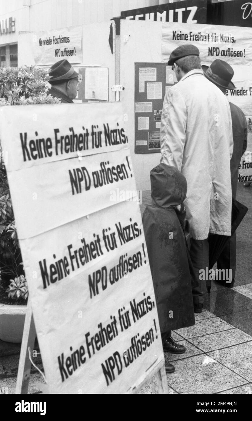 The election campaign of the radical right-wing National Democratic ...