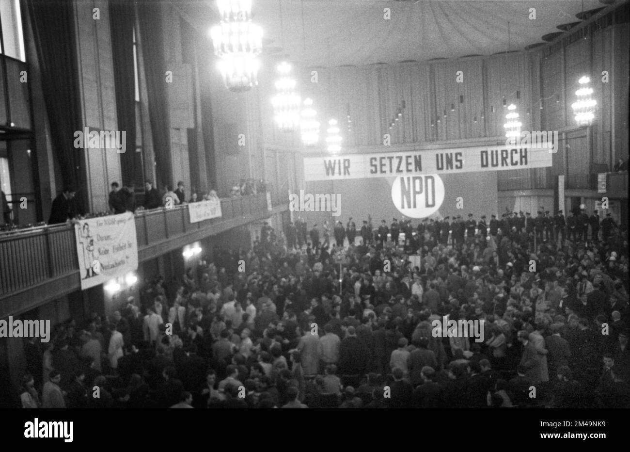 The election campaign of the radical right-wing National Democratic ...