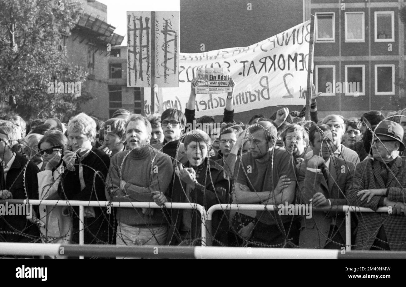 The election campaign of the radical right-wing National Democratic ...