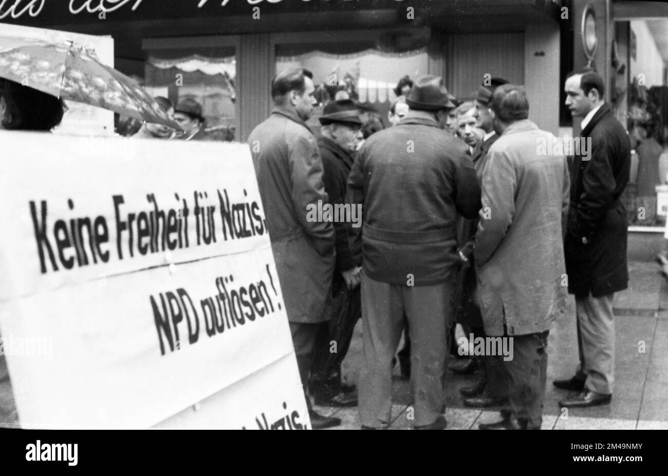 The election campaign of the radical right-wing National Democratic ...