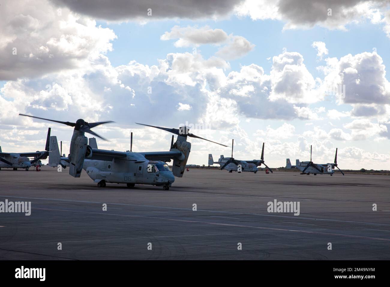 An MV-22B Osprey with Marine Medium Tiltrotor Squadron 165, Marine Air ...