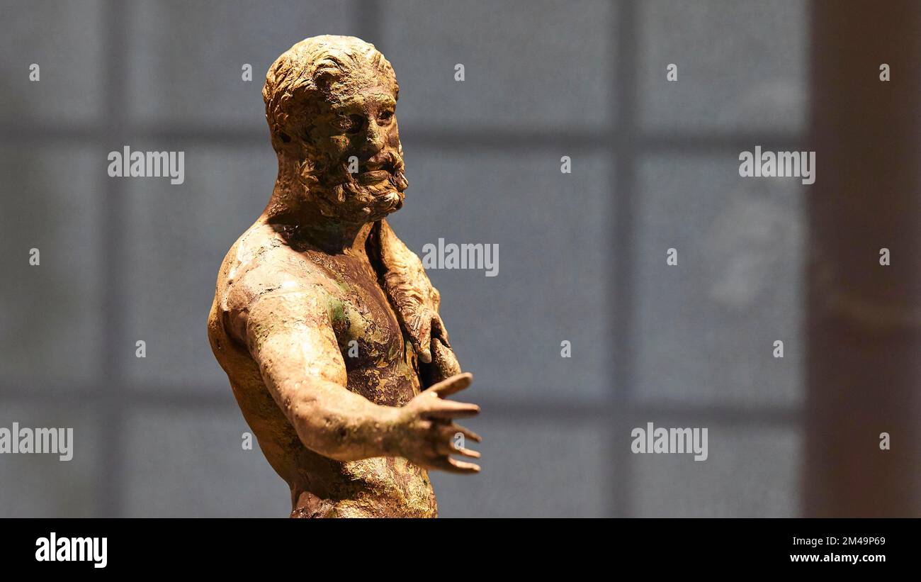 Bronze statuette of Hercules, Hellenistic period, Archaeological Museum ...