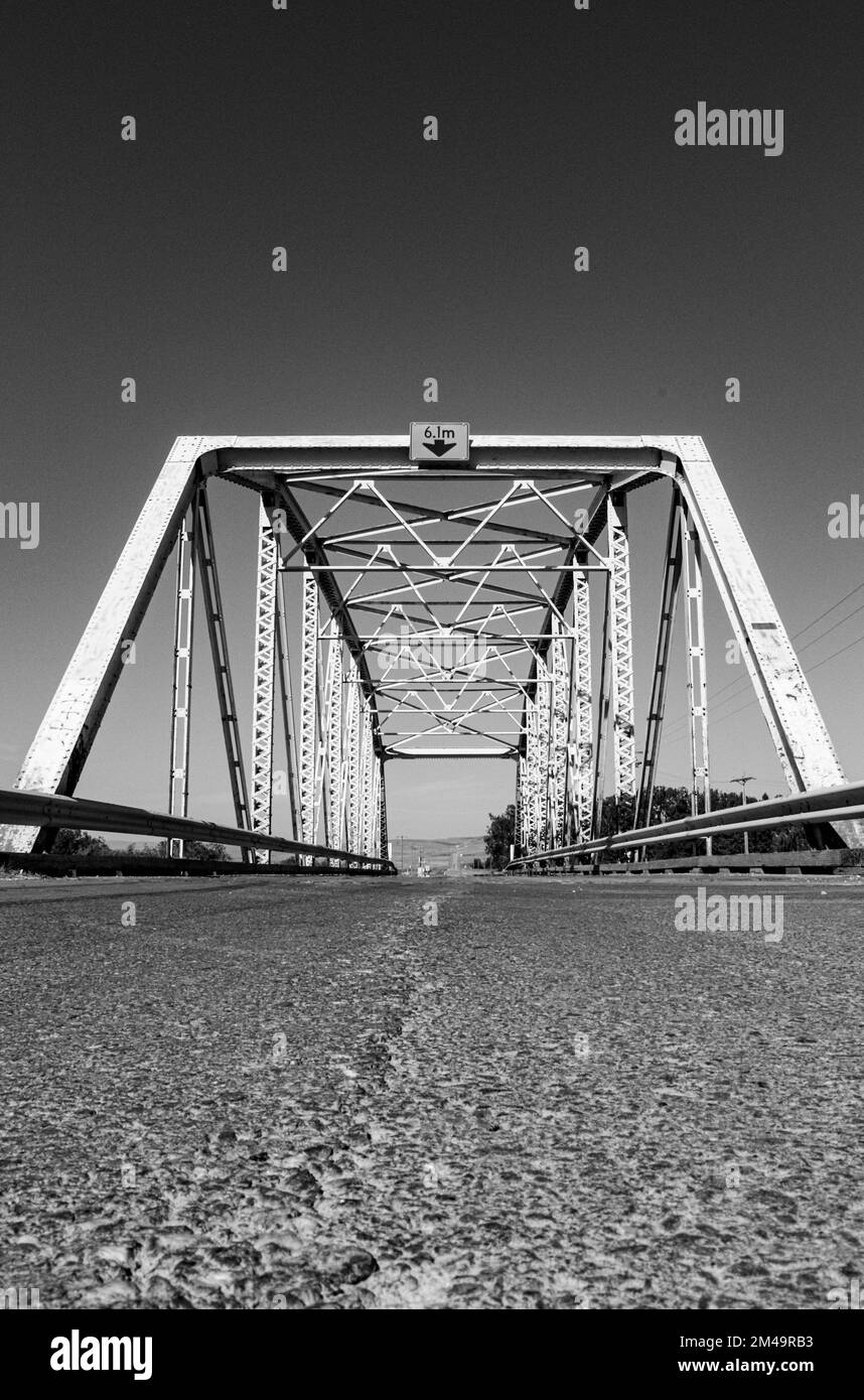 Southern alberta bridge hi-res stock photography and images - Alamy