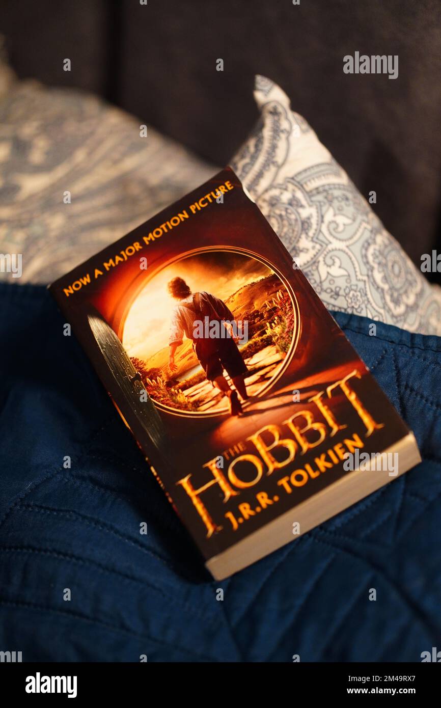 The hobbit book cover hi-res stock photography and images - Alamy