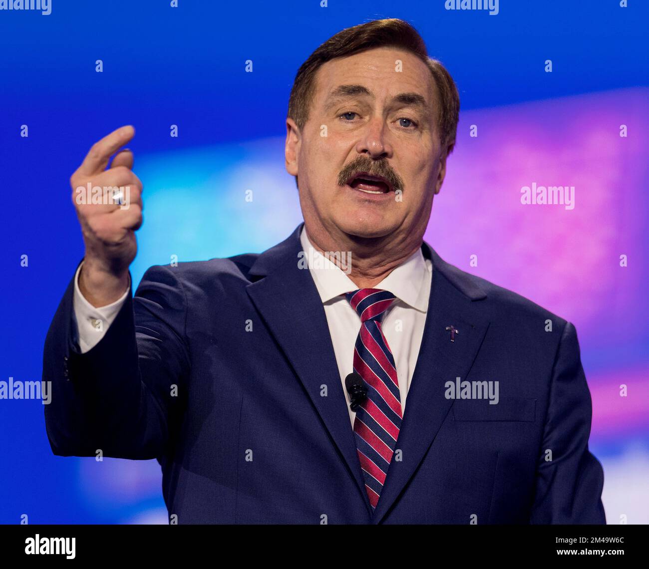 Mike lindell pillow hi-res stock photography and images - Alamy