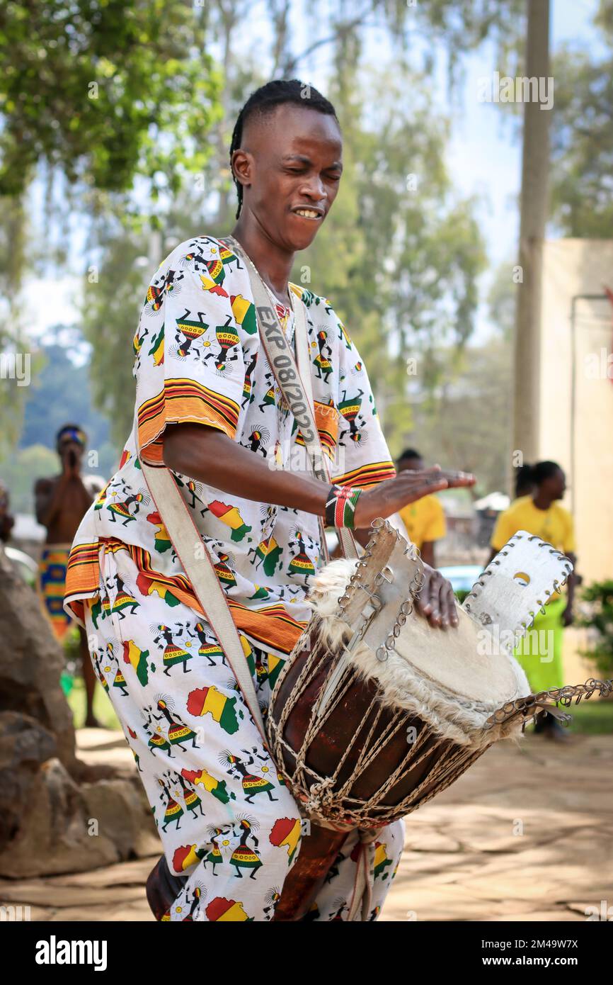 A vertical shot of a Kenyan creative arts performer Stock Photo - Alamy