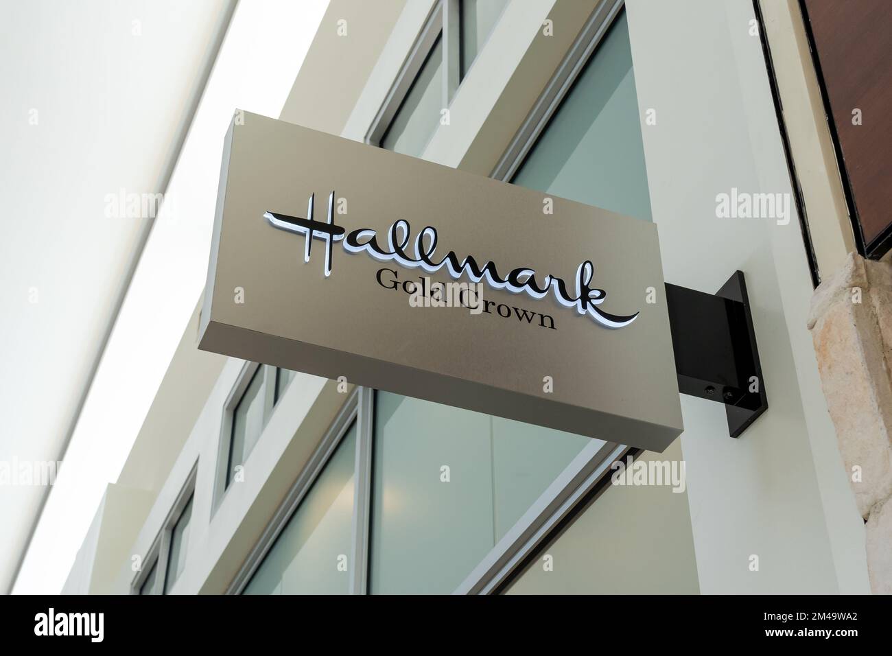 Hallmark store hi-res stock photography and images - Alamy