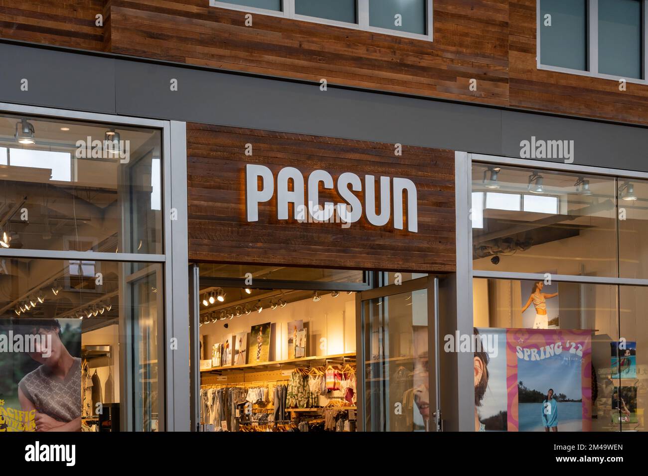 Pacsun hi-res stock photography and images - Alamy