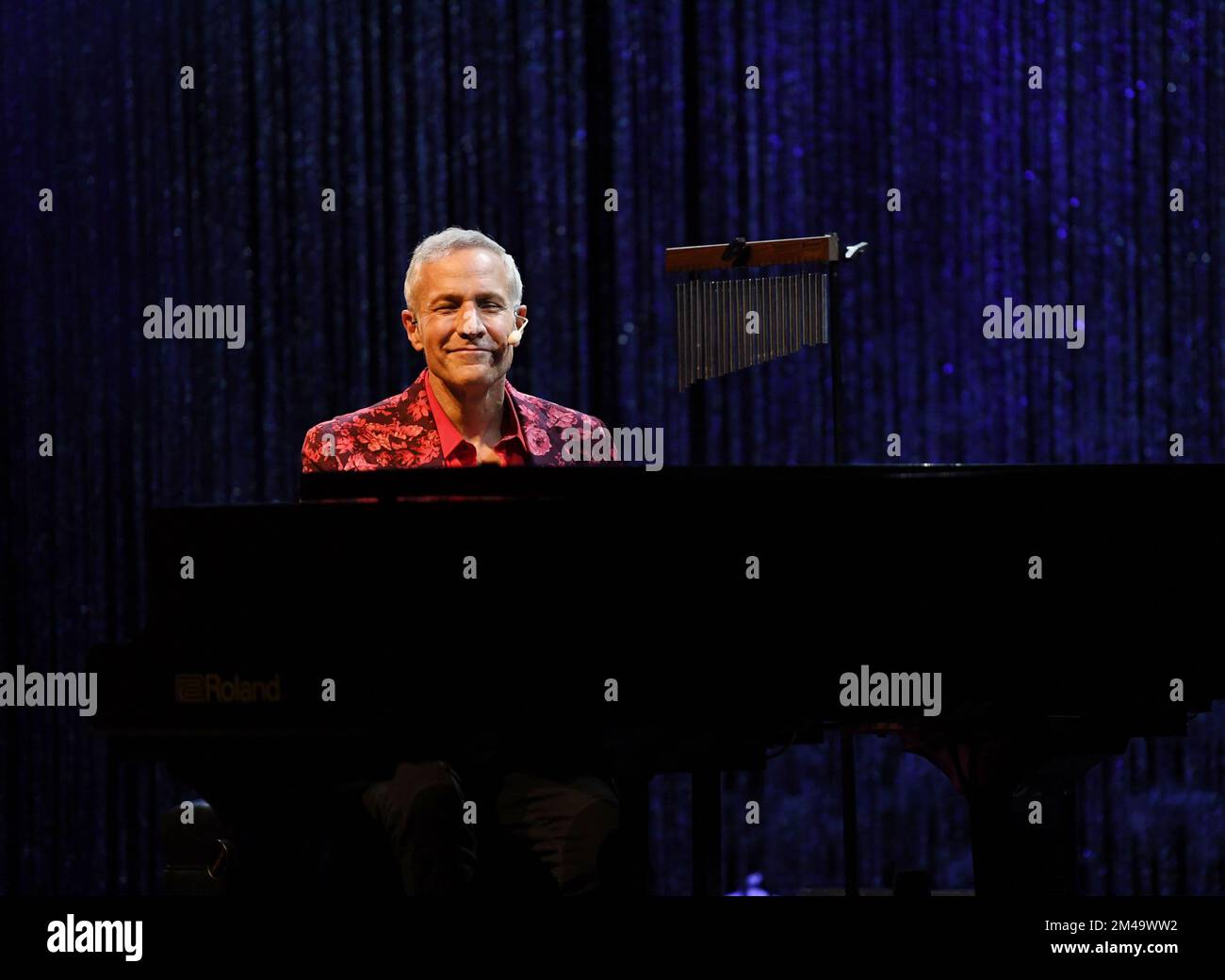 December 19, 2022, Virginia Beach, Virginia, USA: JIM BRICKMAN brings a ...