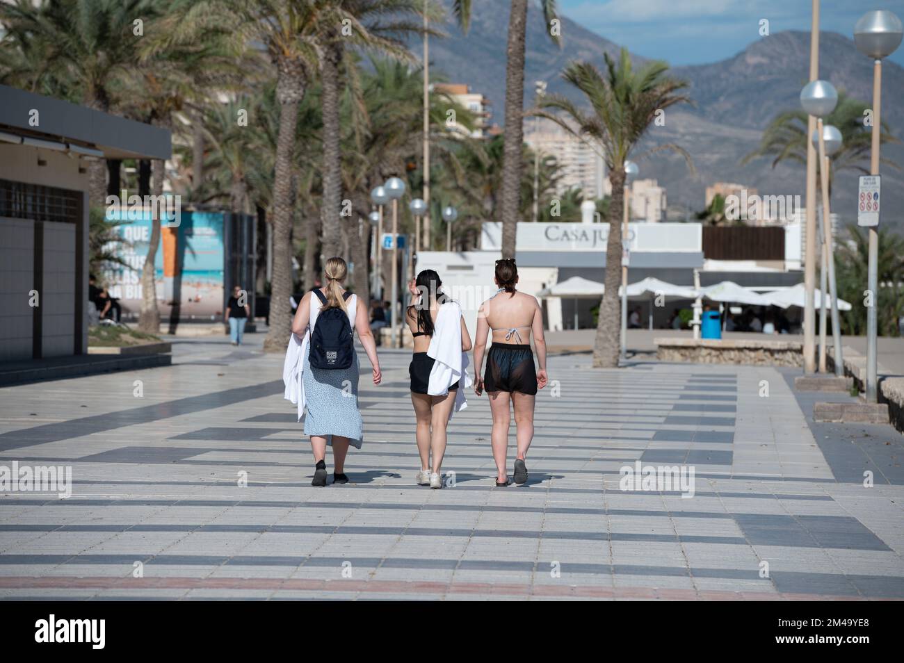 Alicante, Spain : 2022 November 17 : People walking along the Paseo ...