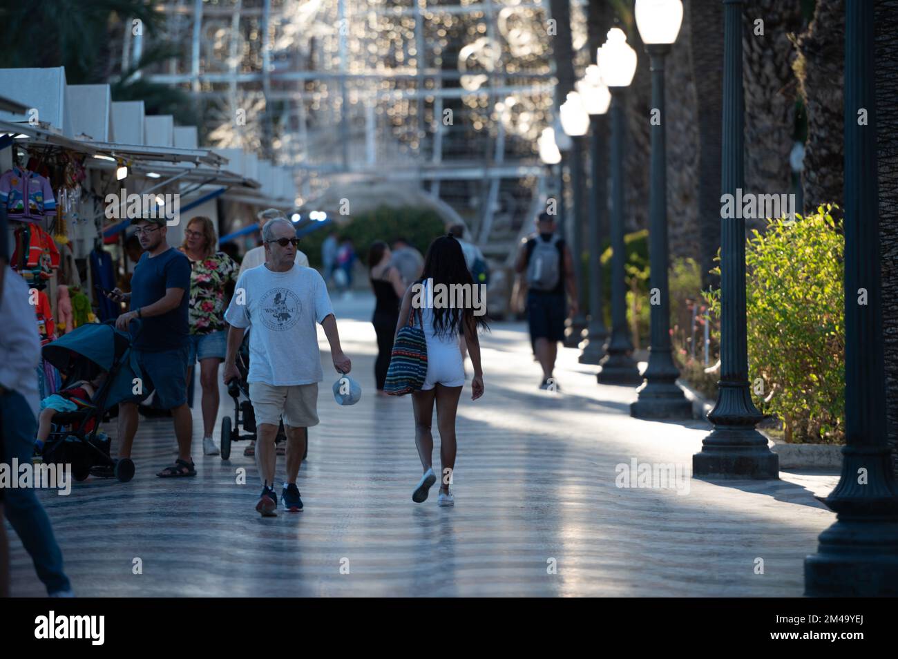 Alicante, Spain : 2022 November 18 : Tourists on the Paseo Maritimo in ...