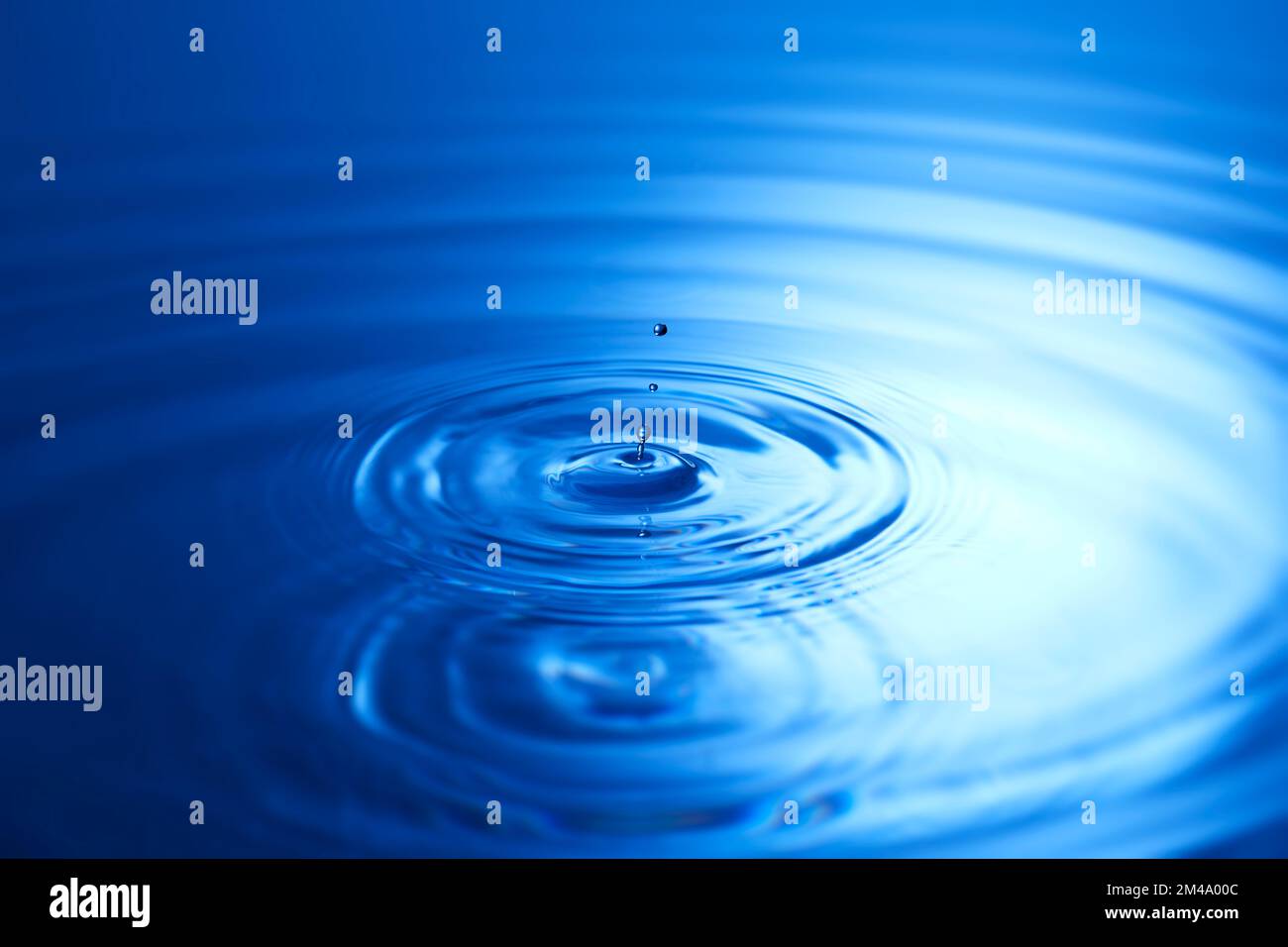 Falling deep hi-res stock photography and images - Alamy
