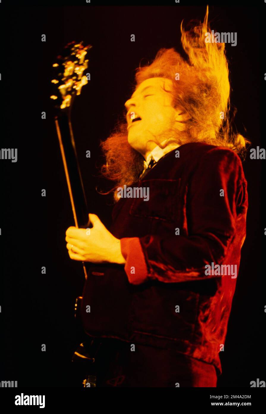 Angus young 2000 hi-res stock photography and images - Alamy