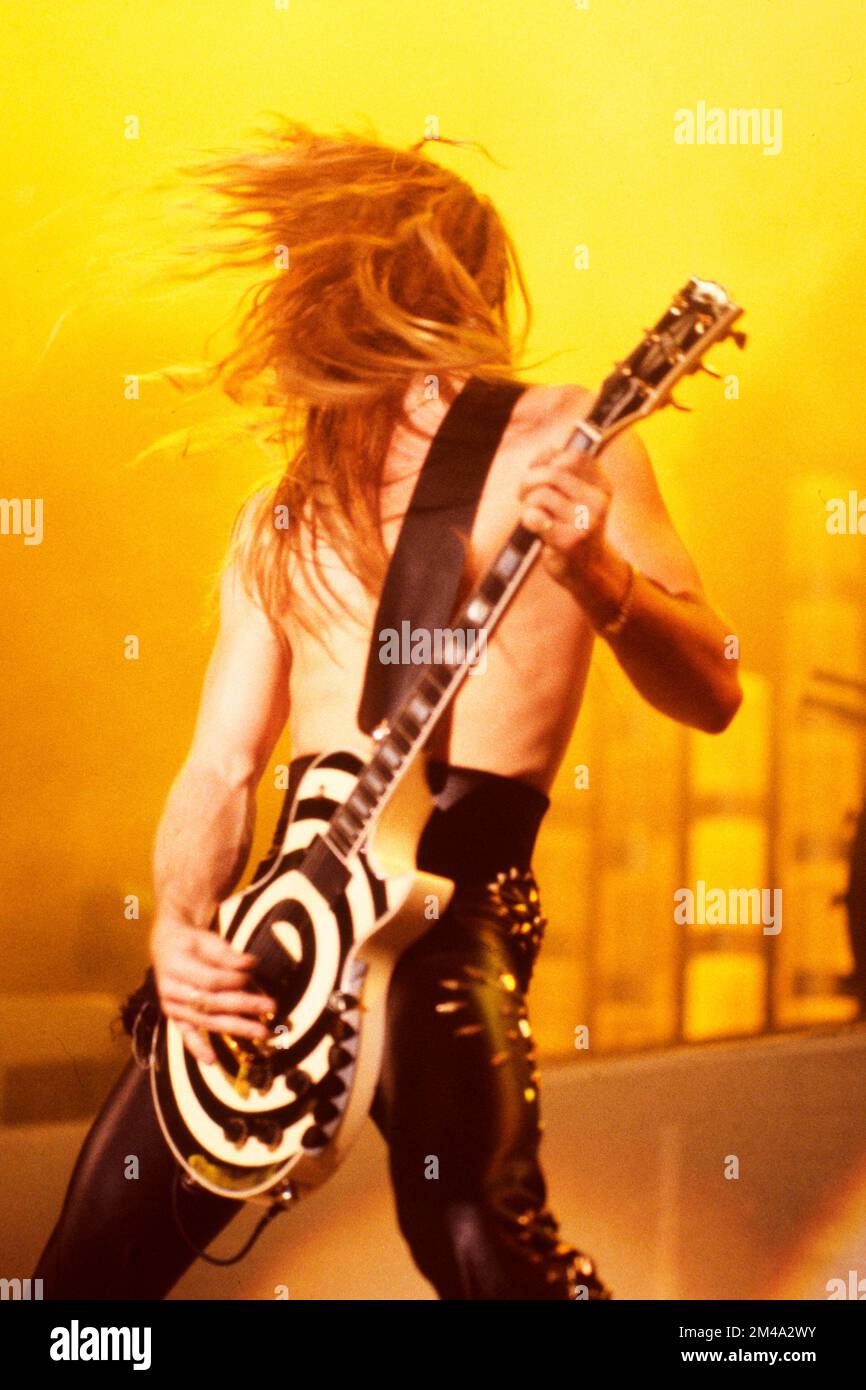 Zakk Wylde San Francisco, California 1988 Credit: Ross Pelton ...
