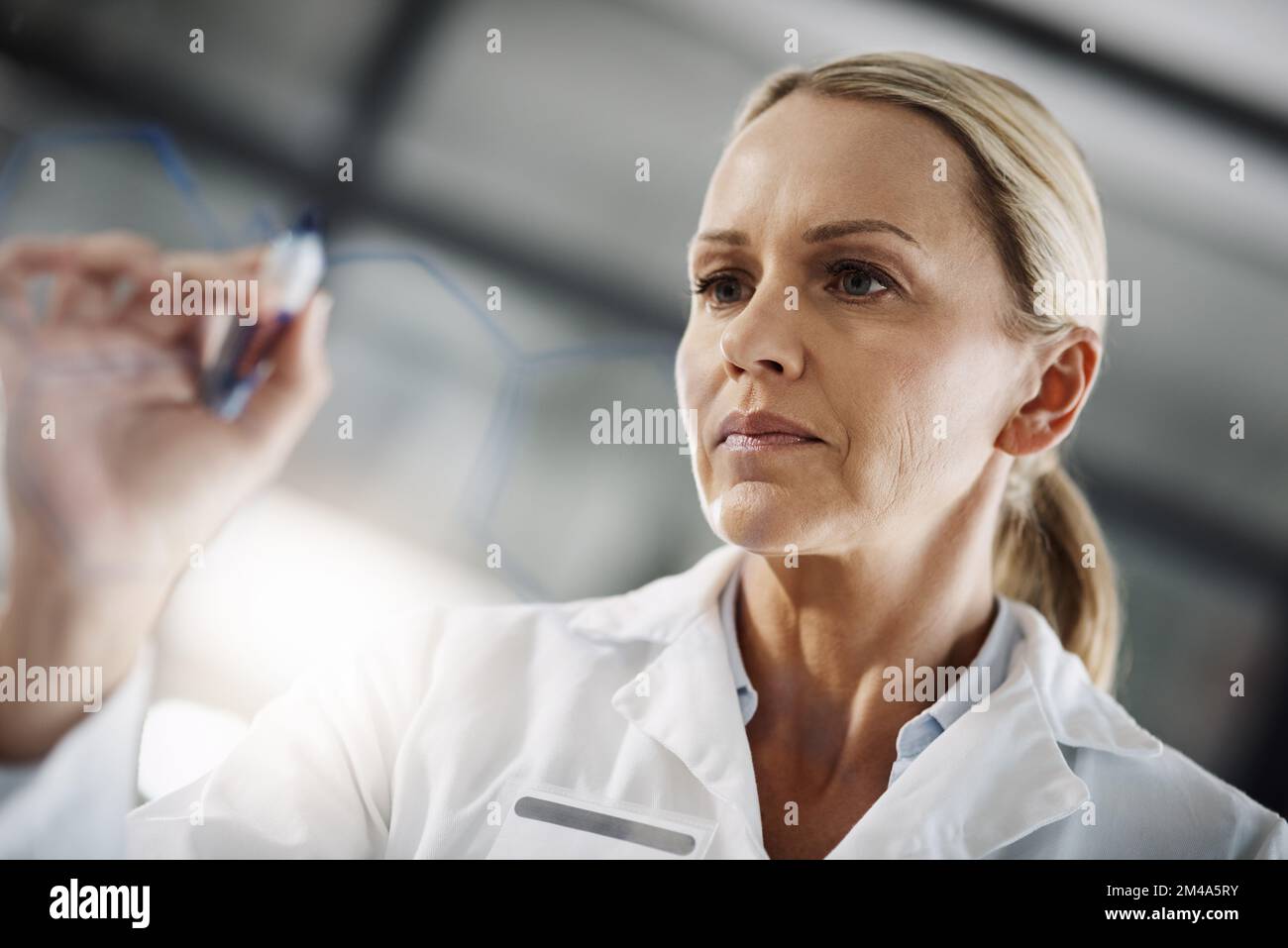 Research glass hi-res stock photography and images - Alamy