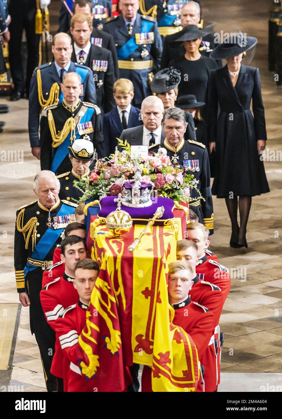 PA REVIEW OF THE YEAR 2022 File photo dated 19/09/22 - King Charles III ...