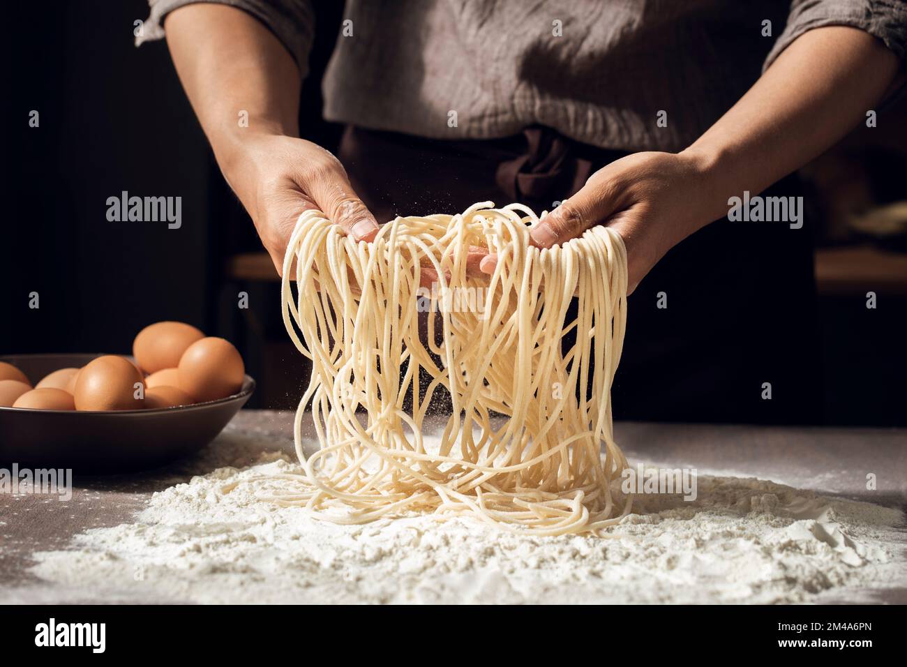 Hand making noodles china hi-res stock photography and images - Alamy