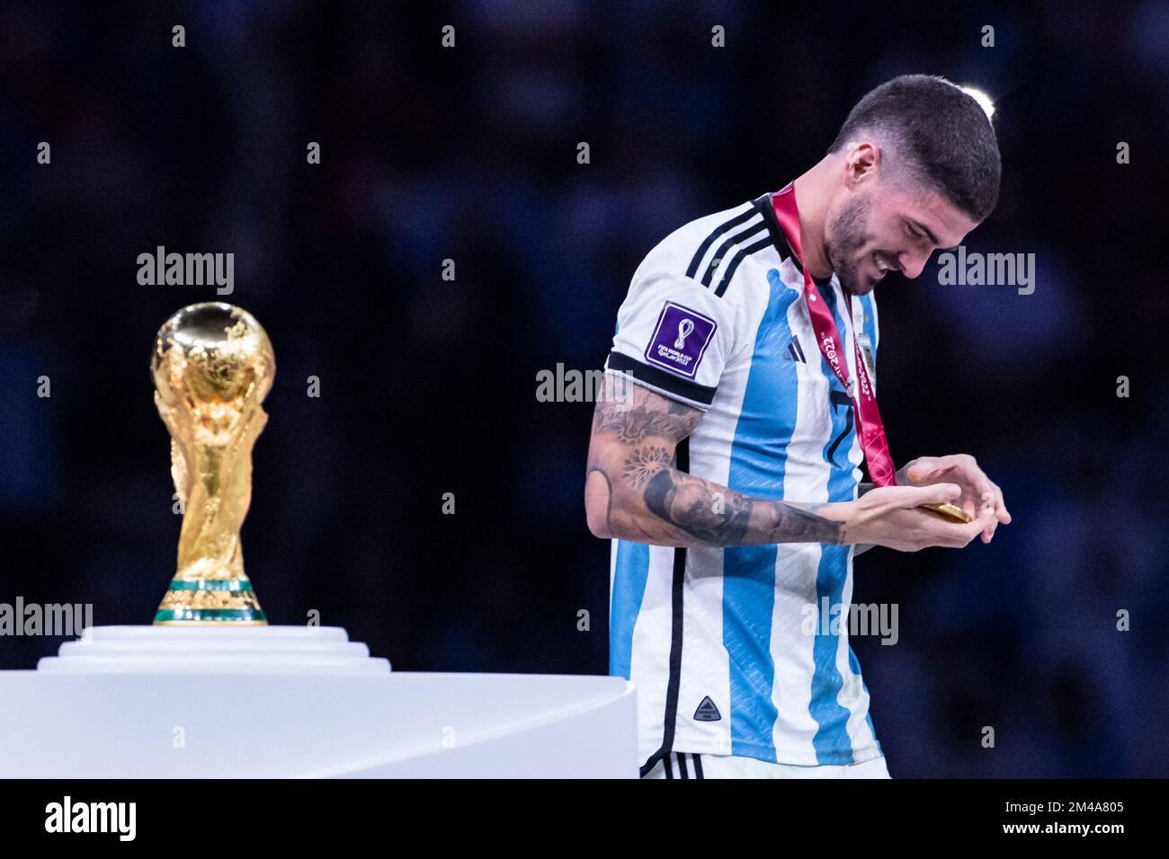 World cup trophy de paul hi-res stock photography and images - Alamy