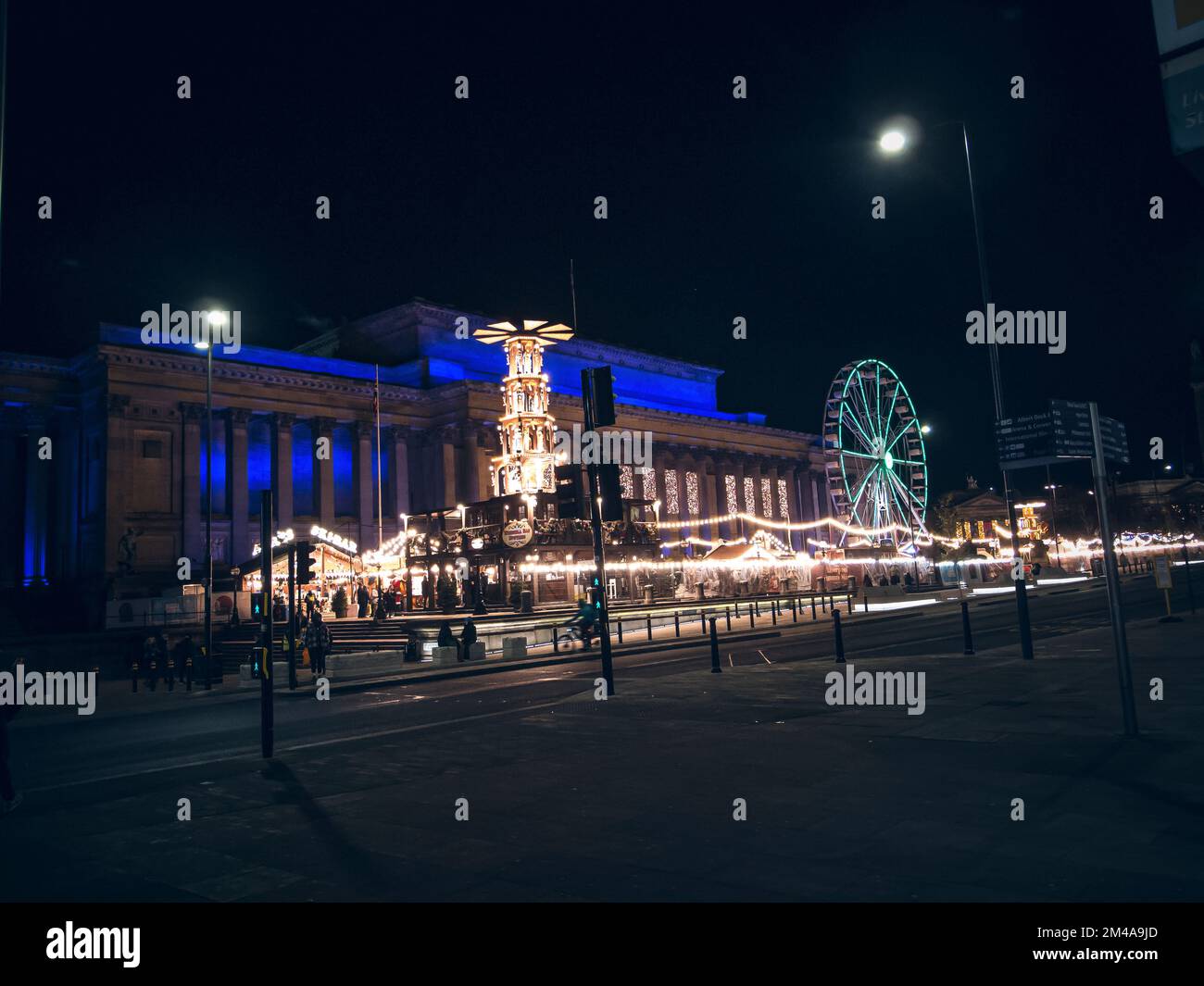 Christmas market at night in Liverpool Stock Photo - Alamy