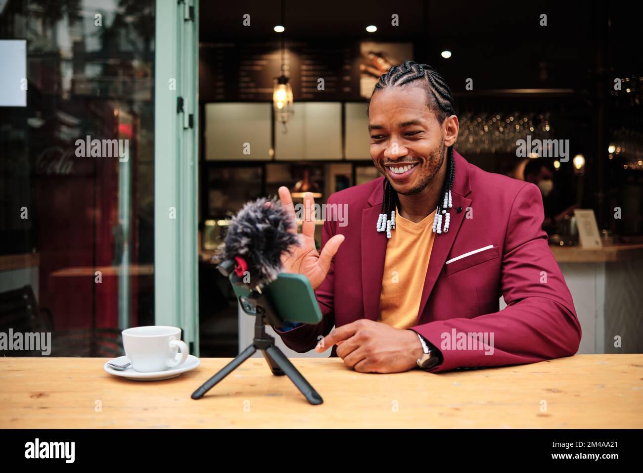 Man with recording device hi-res stock photography and images - Alamy