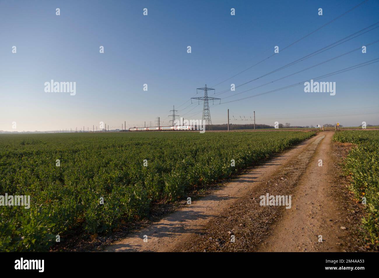 Arriva Crosscountry Trains diesel class 220 Bombardier voyager train in ...