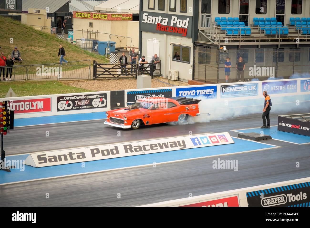 The Doorslammers racing at Santa Pod Raceway Stock Photo - Alamy