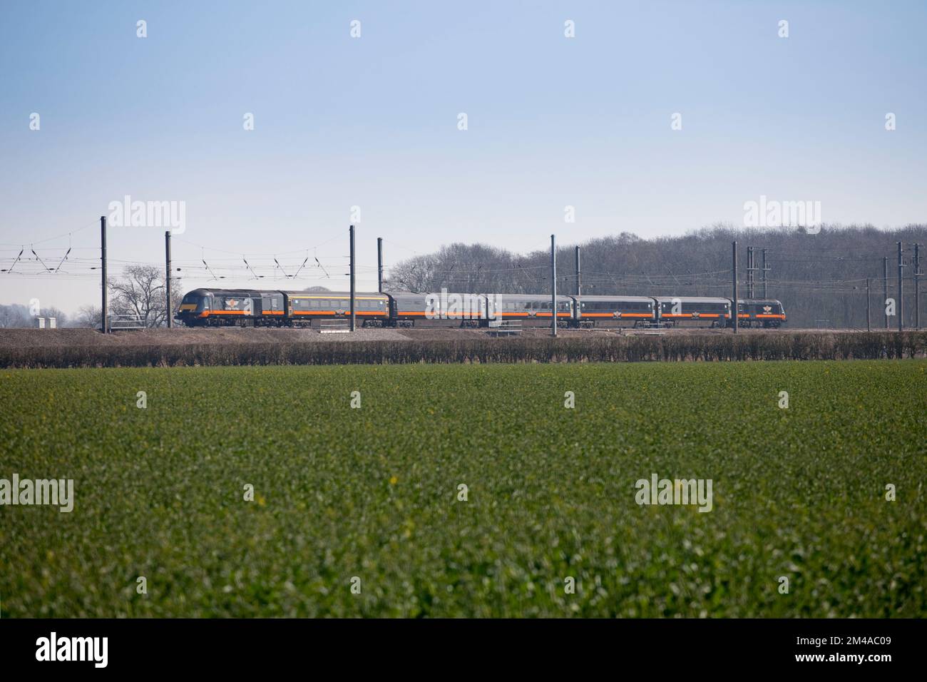 Arriva Grand Central High speed train ( Intercity 125 ) passing ...