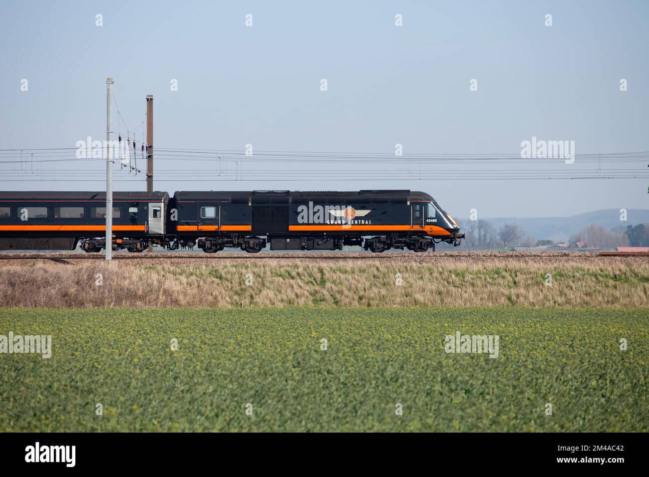 Arriva Grand Central High speed train ( Intercity 125 ) passing ...