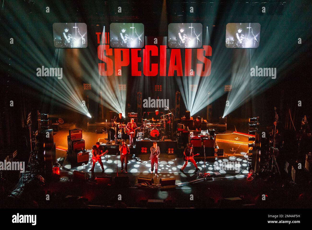 The Specials, Brixton Academy, 8th May 2009. Terry Hall, the lead ...