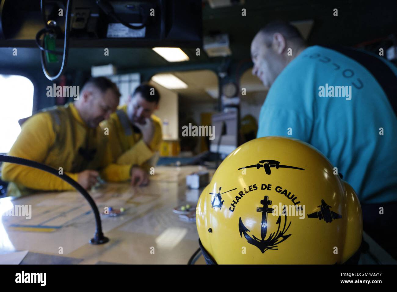 Rea Sea, December 19, 2022. - The helmet of a French navy aircraft ...