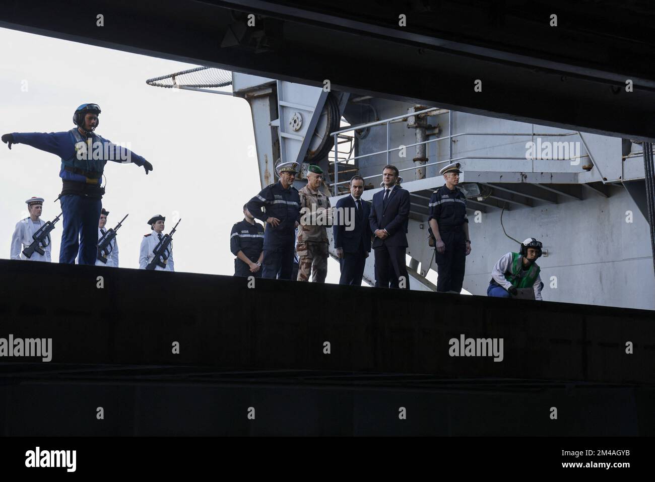 Rea Sea, December 19, 2022. - French President Emmanuel Macron (3R ...