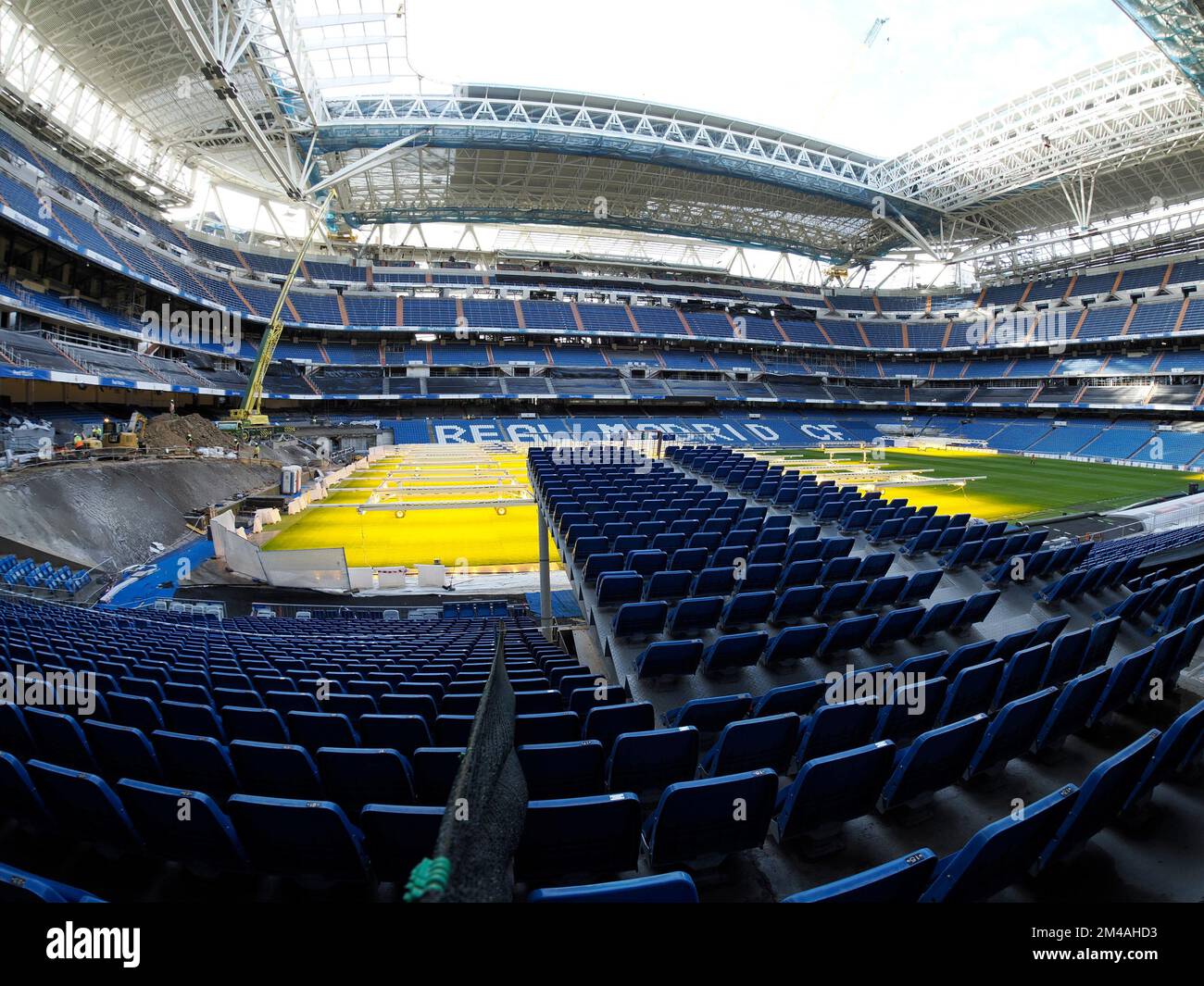 MADRID, SPAIN - DECEMBER 16, 2022: Renovation works in the Santiago ...