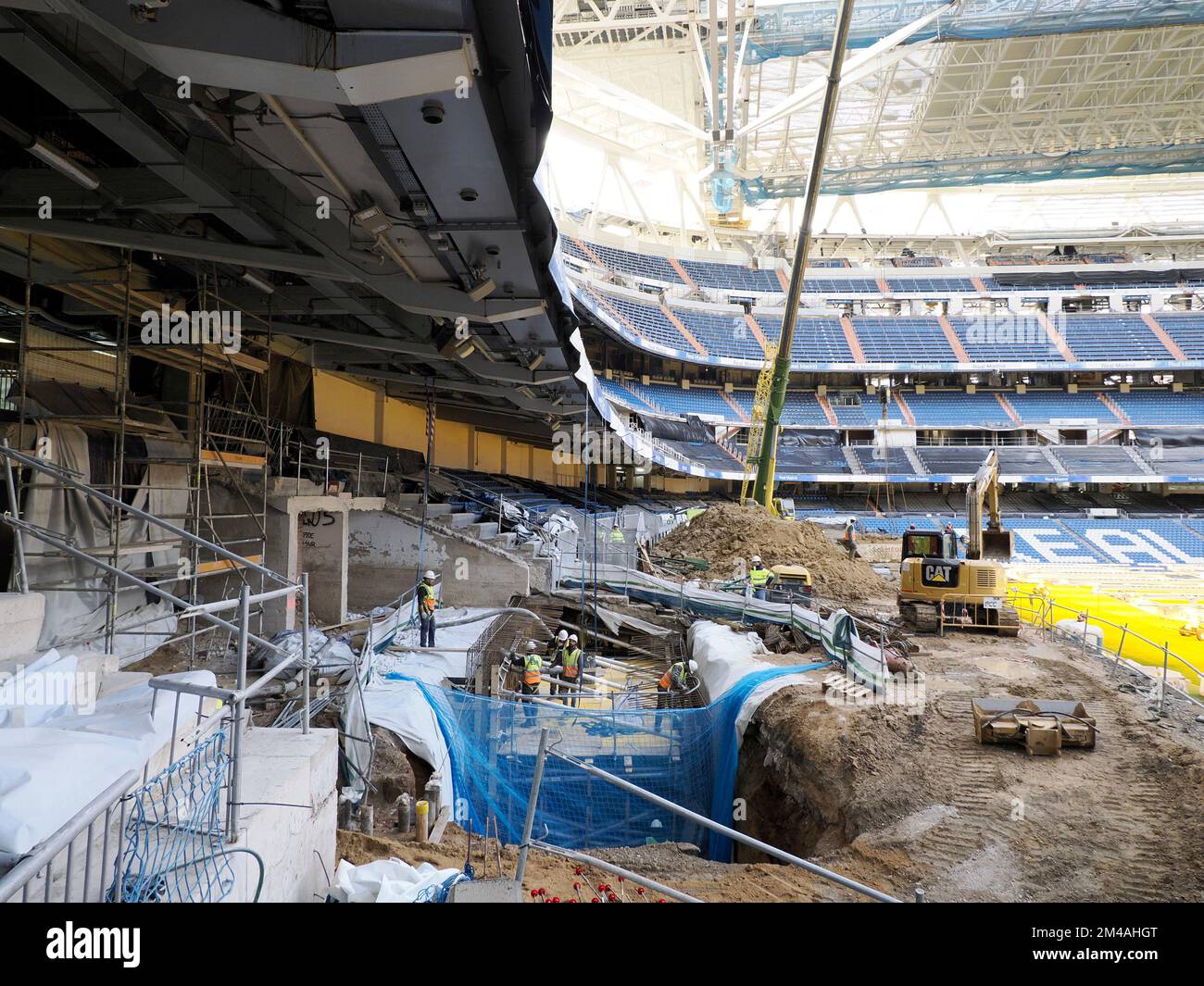 MADRID, SPAIN - DECEMBER 16, 2022: Renovation works in the Santiago ...