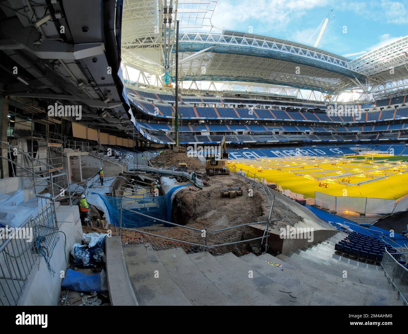 MADRID, SPAIN - DECEMBER 16, 2022: Renovation works in the Santiago ...