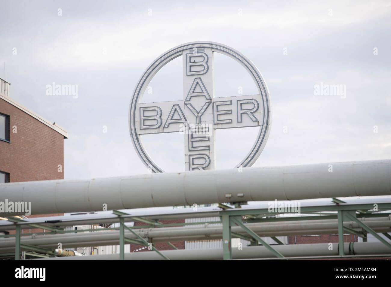 The Bayer cross over a pipeline, inauguration of the iron (III ...