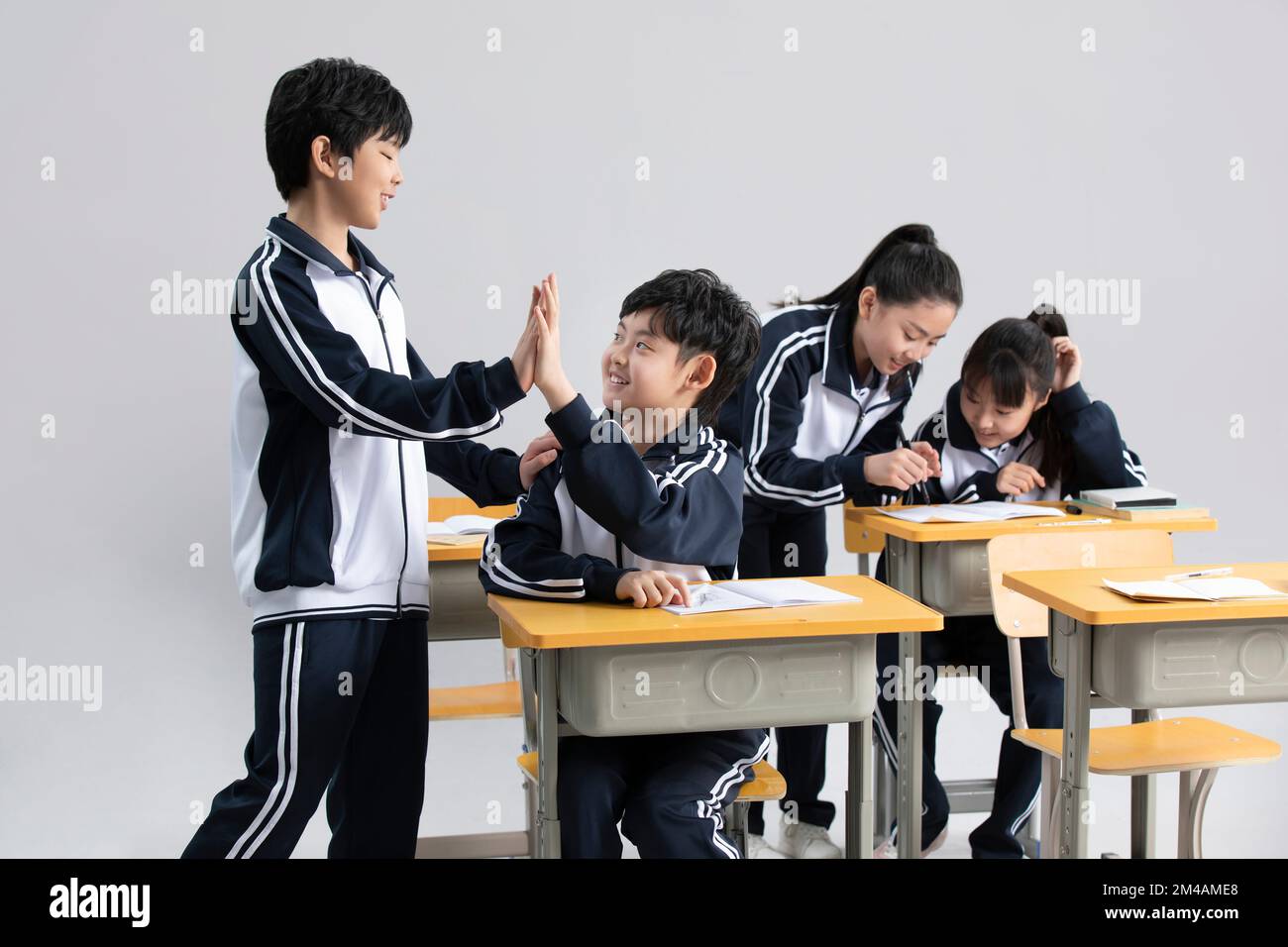 Chinese students learning in classroom Stock Photo - Alamy
