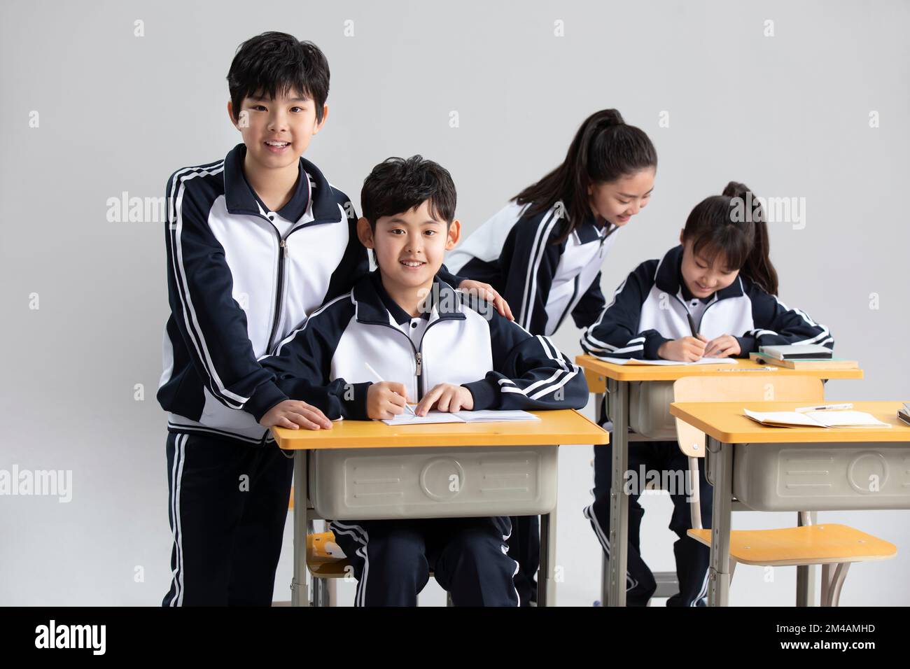 Chinese students learning in classroom Stock Photo - Alamy