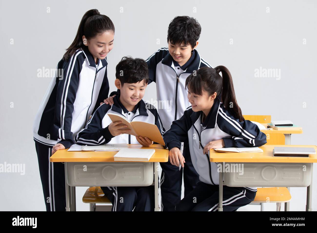 Chinese students learning in classroom Stock Photo - Alamy